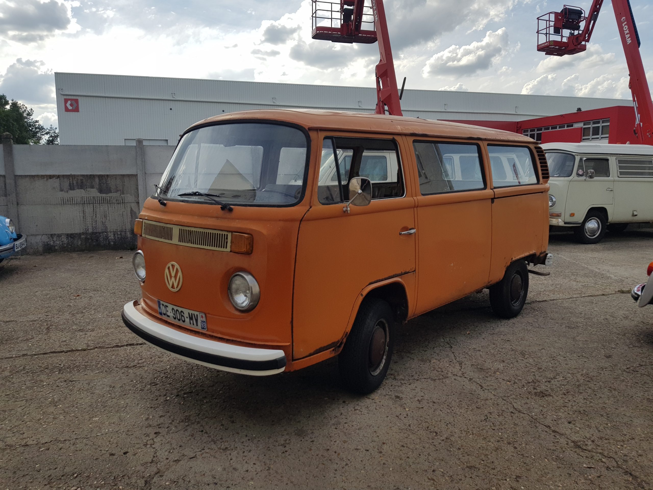 Restauration complète combi Volkswagen T2B - Schmecko | Spécialiste VW ...